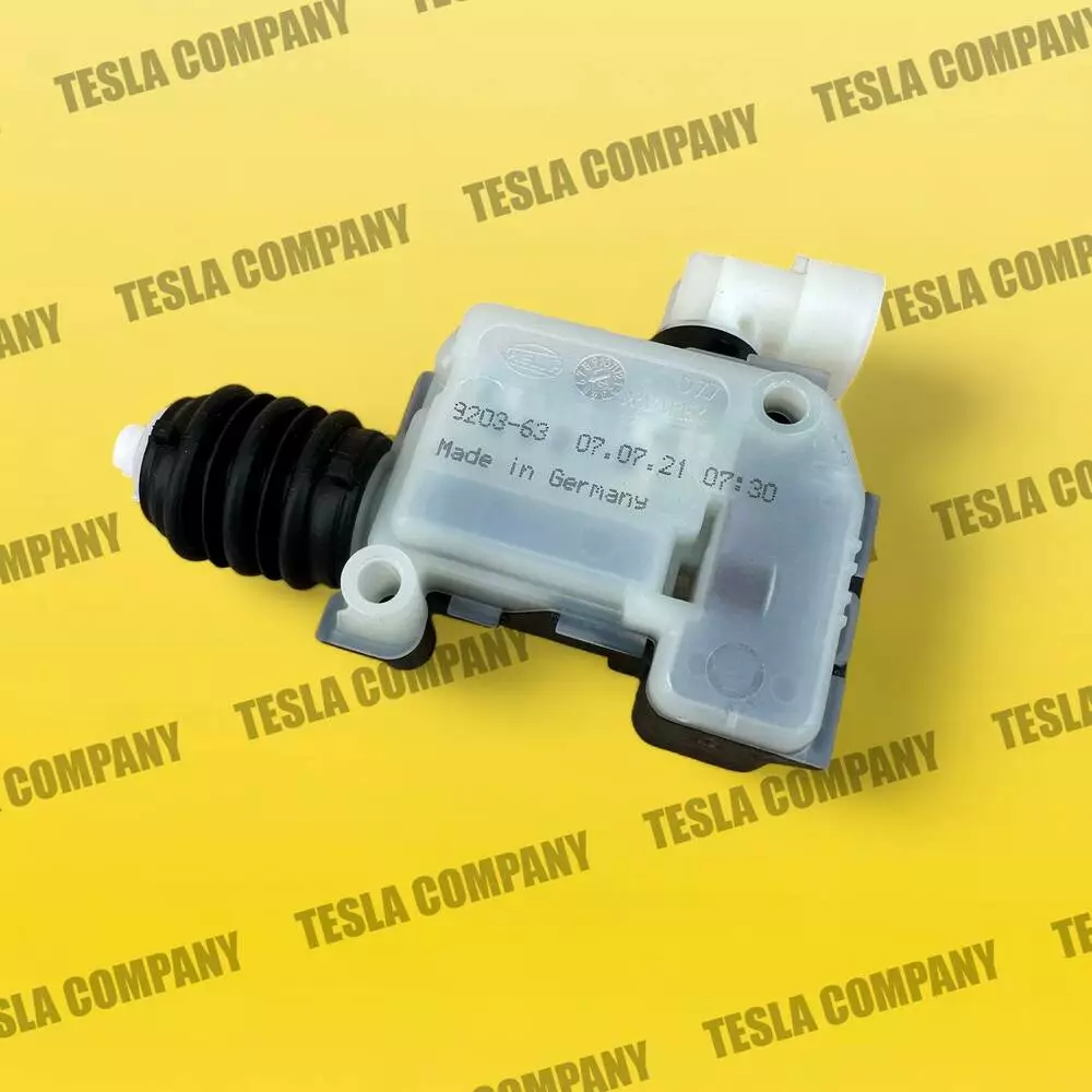Актуатор привод моторчик замка капота Tesla Model 3 1033010-00-C Новый ...